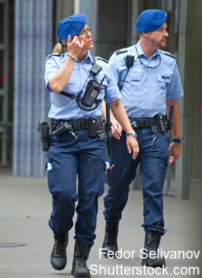 Darf ich Anzeige bei der Polizei erstatten? Ist eine Anzeige sinnvoll?